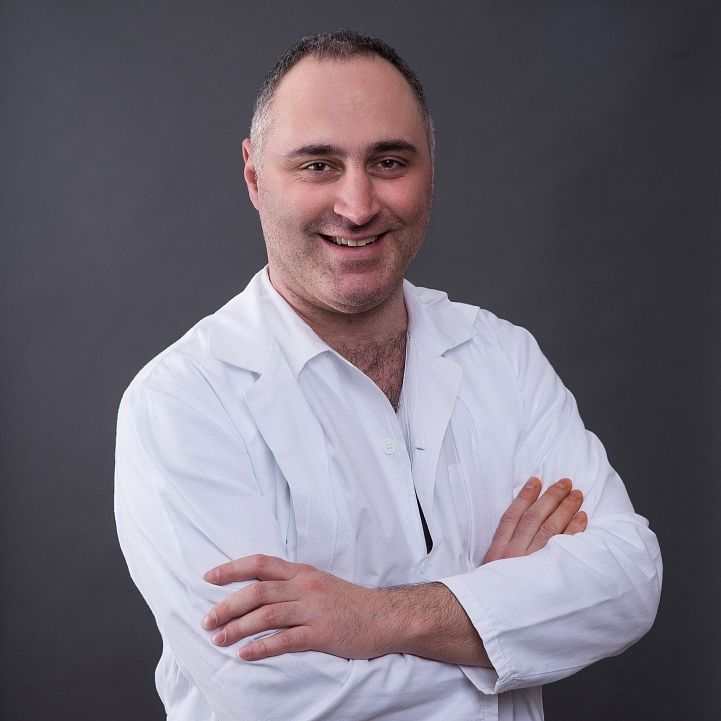 MUDr. Dimitrios Stavropoulos,